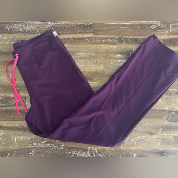 smitten | Pants & Jumpsuits | Smitten Amp Relaxed Fit Cargo Flare Pant ...